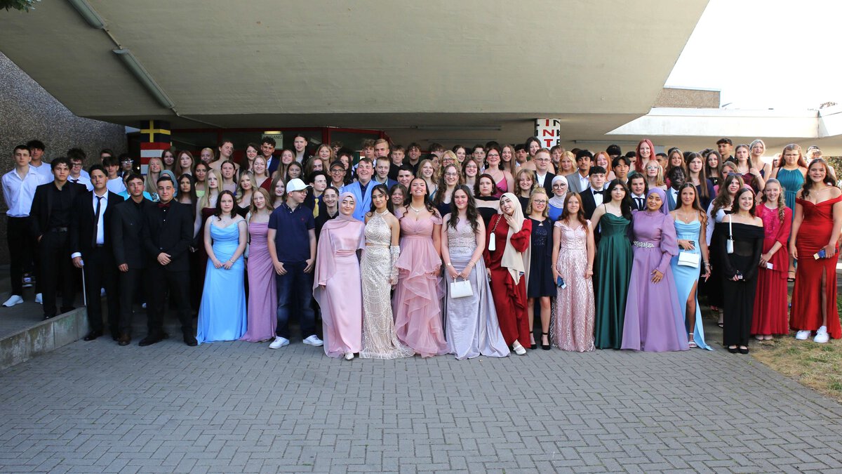 Abschlussklasse 2025 - Verabschiedung unseres 10. Jahrgangs - Gesamtschule